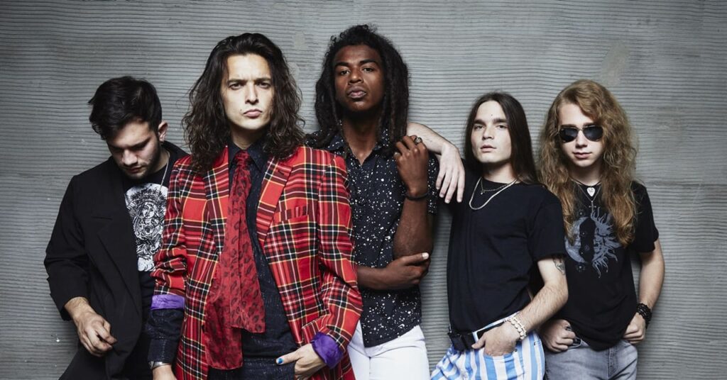 Como o Classless Act entrou para a The Stadium Tour, com Mötley Crüe e ...