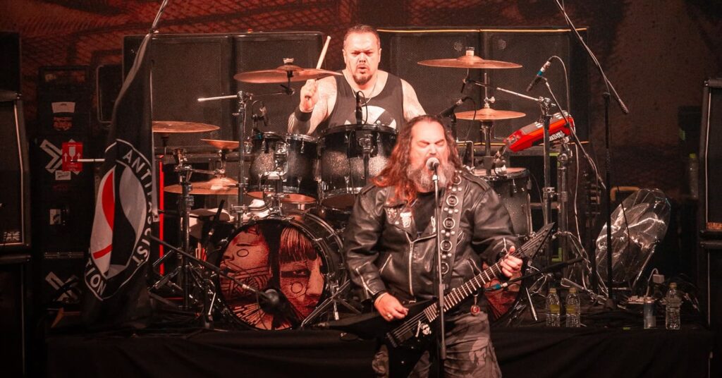 Cavalera promove nostalgia bem bolada com regravações do Sepultura