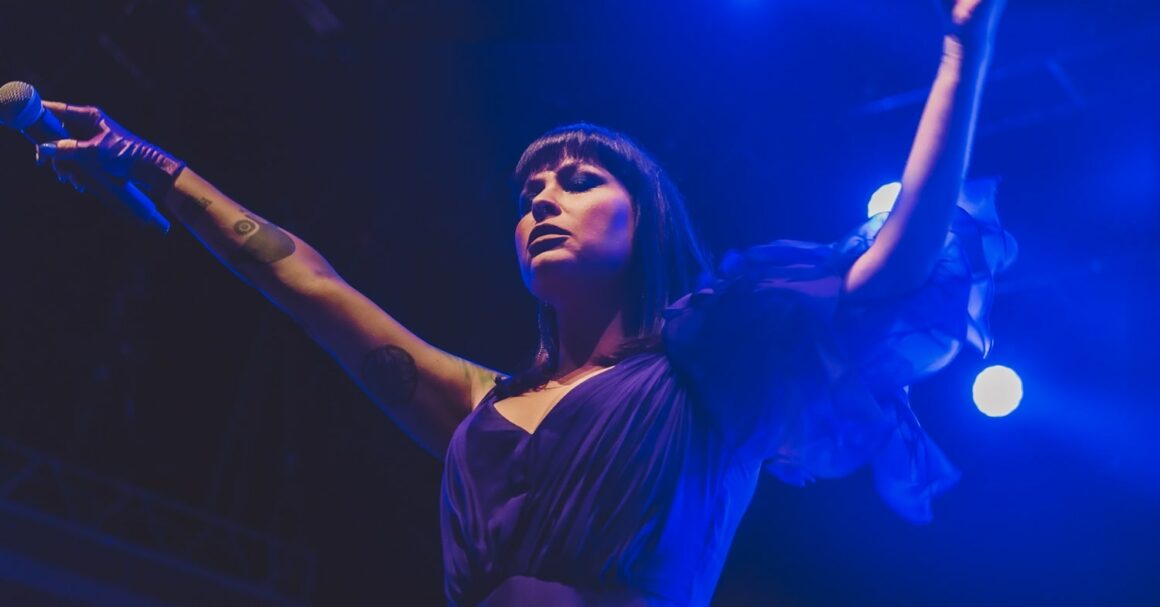 Pitty anuncia turnê para celebrar 20 anos de “Admirável Chip Novo”