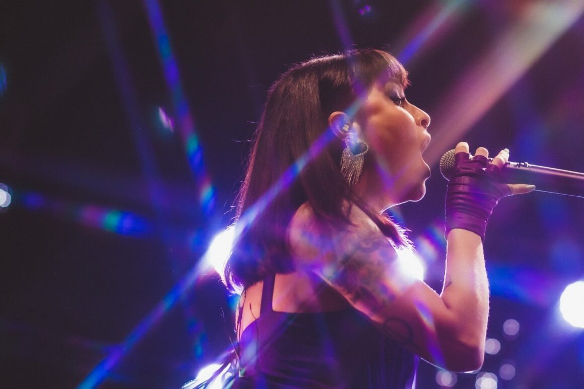 Pitty e Nando Reis encantam com show em São Paulo