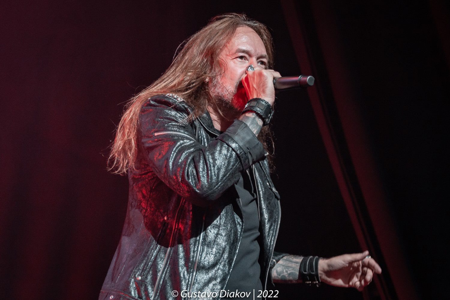 Helloween e Hammerfall divertem fãs com show em SP