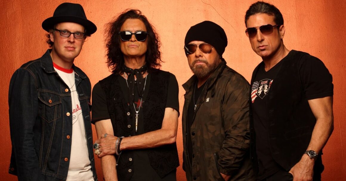 Black Country Communion enfim começa a gravar quinto álbum