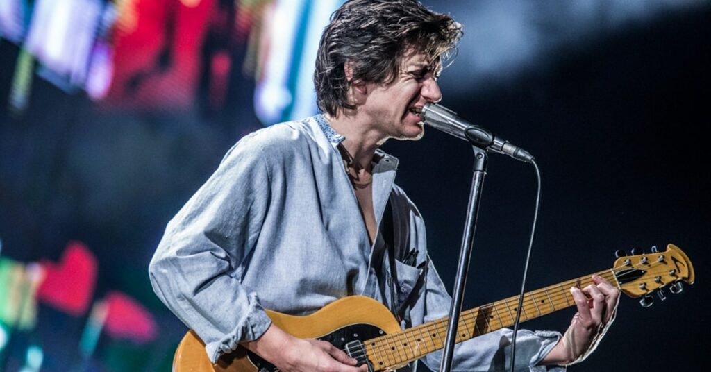 A música que Alex Turner gostaria que tocasse em seu funeral