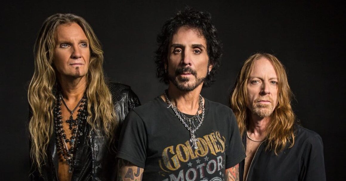 Revolution Saints anuncia novo álbum “Against the Winds” e libera single