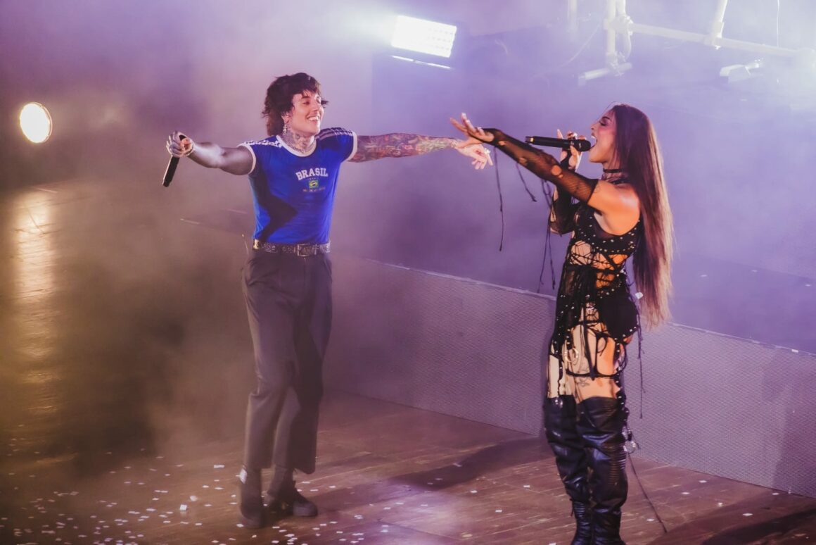 Oliver Sykes recebe documento oficial e diz ser brasileiro agora