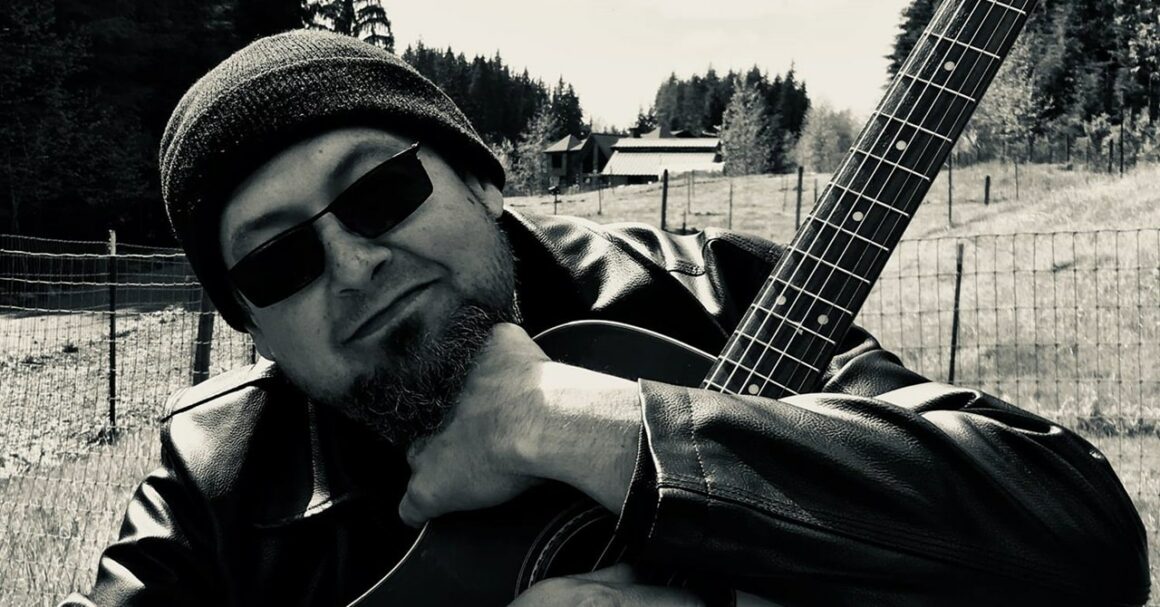 Van Conner, baixista do Screaming Trees, morre aos 55 anos