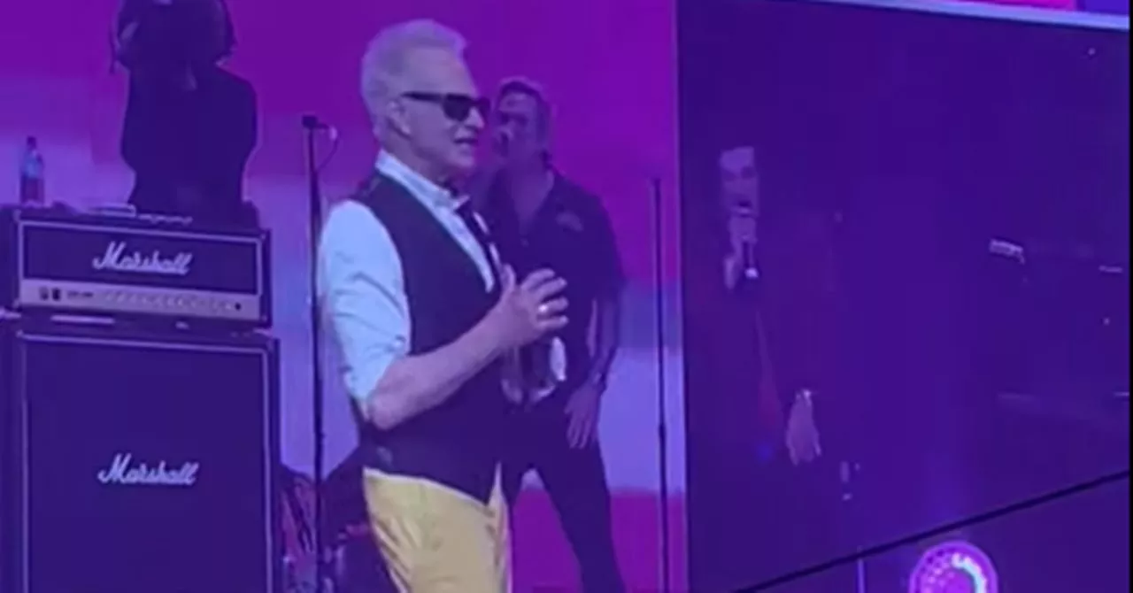 David Lee Roth volta aos palcos em show com banda de covers