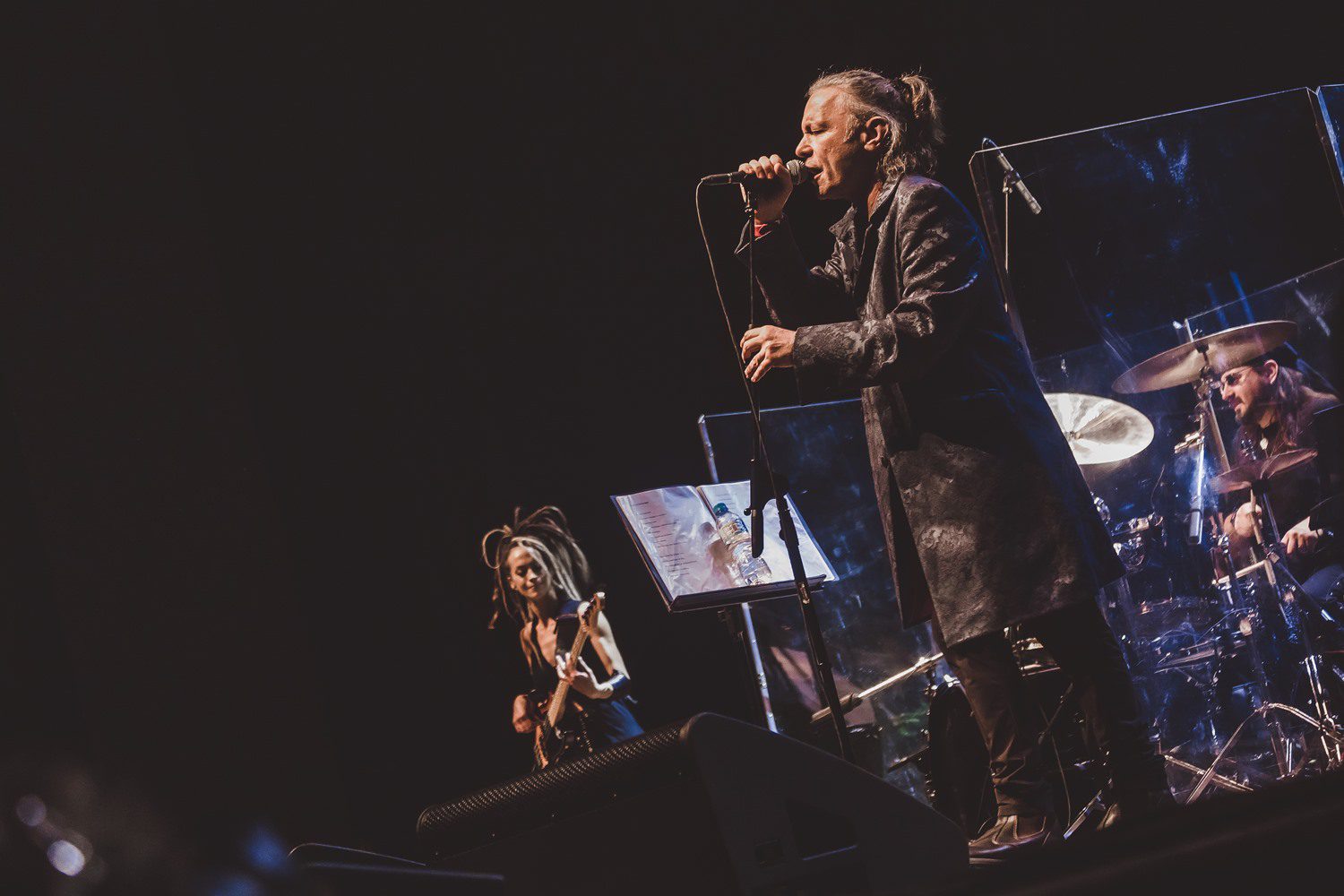 Bruce Dickinson encanta em SP com tributo a Jon Lord junto a grupo e ...