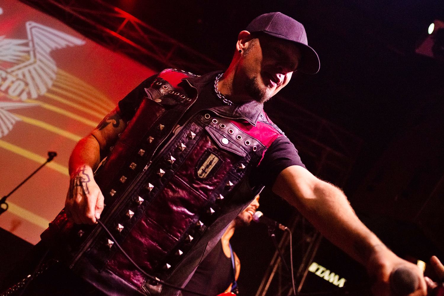 Tim “Ripper” Owens e Udo Dirkschneider enfileiram clássicos do Judas ...