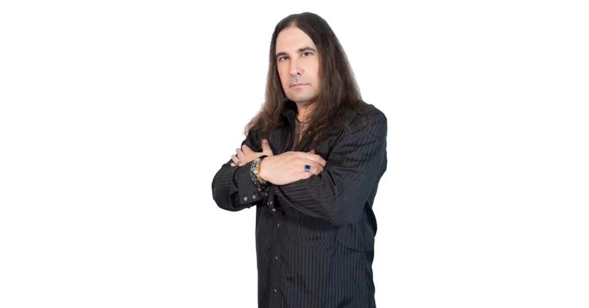 Zak Stevens mantém proximidade com o som do Savatage em “II”, novo ...