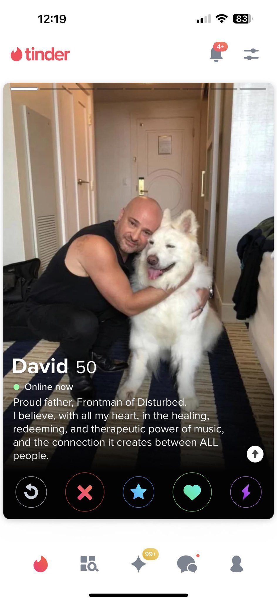 Divorciado, David Draiman revela estar usando Tinder