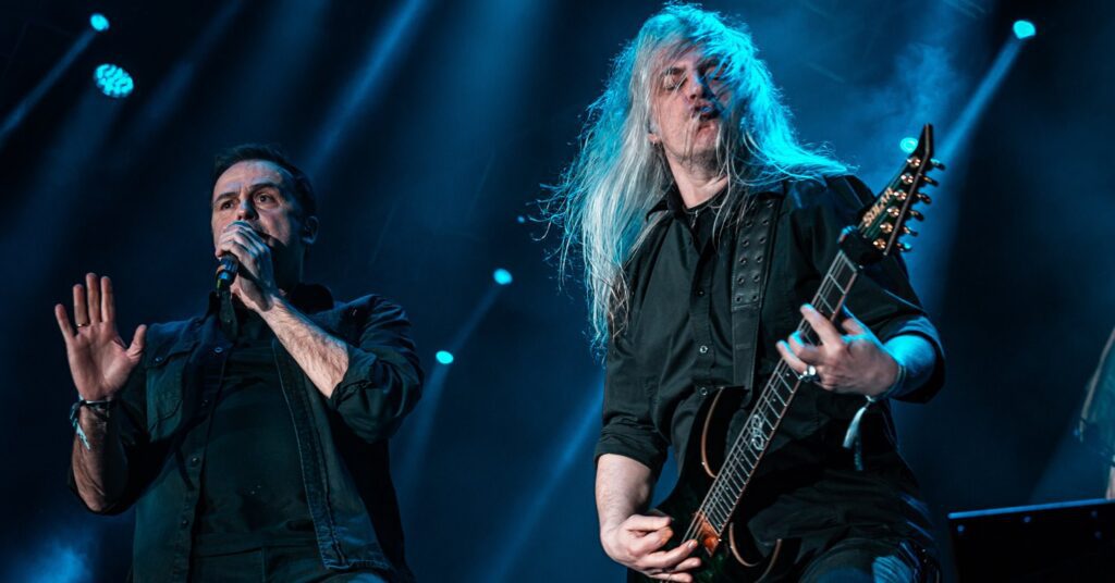 A trágica história de Stuart Sutcliffe, baixista dos Beatles morto aos ...