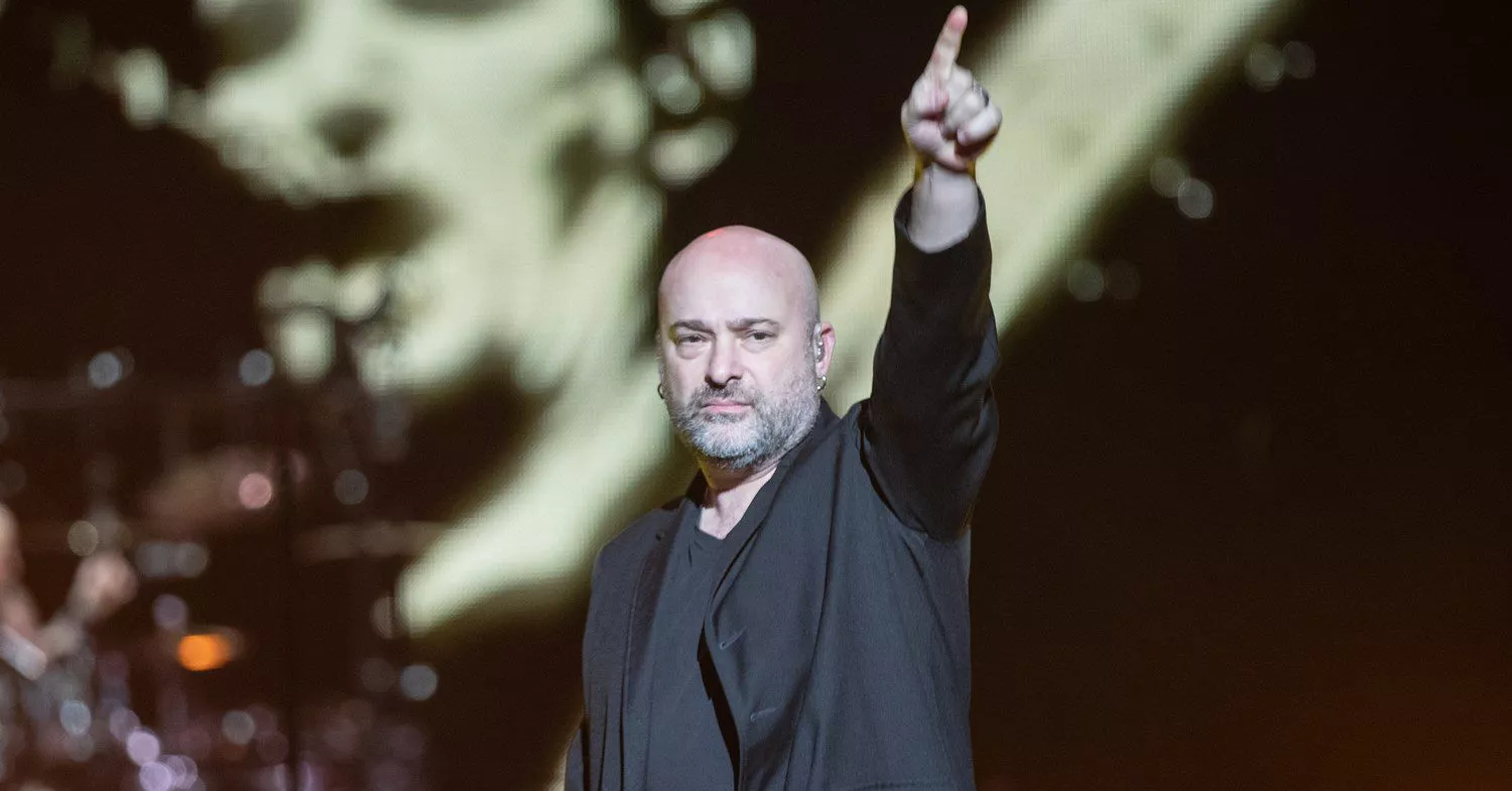 David Draiman dá a entender que agrediria Roger Waters caso o ...