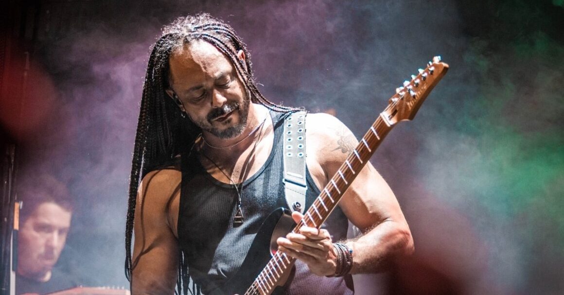 O grande problema dos guitarristas atuais, segundo Marcelo Barbosa