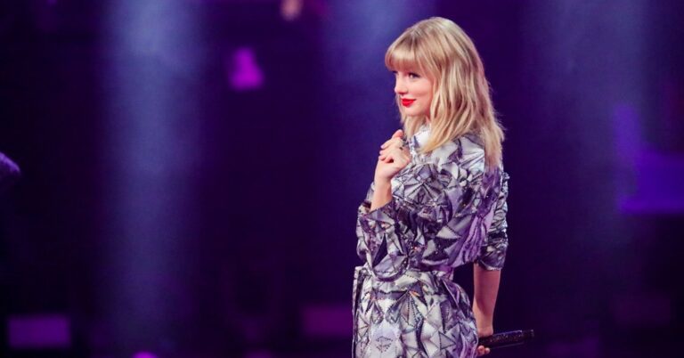 Rikki Rockett considera Taylor Swift mais corajosa que qualquer banda ...