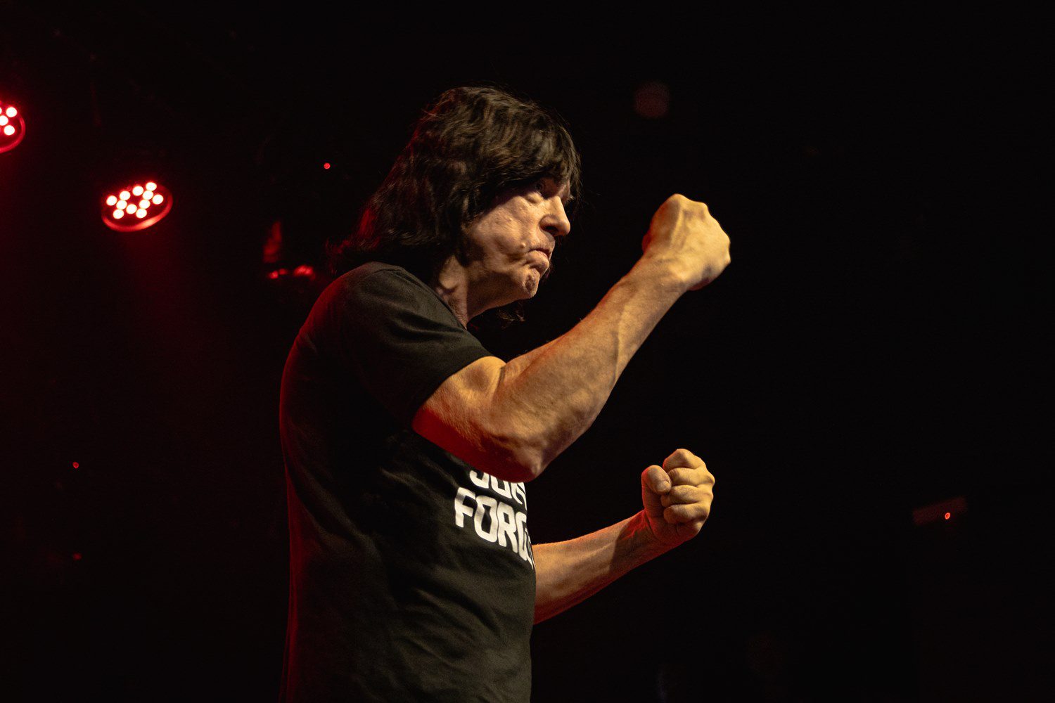 Marky Ramone’s Blitzkrieg faz show mais curto, mas agrada público em ...
