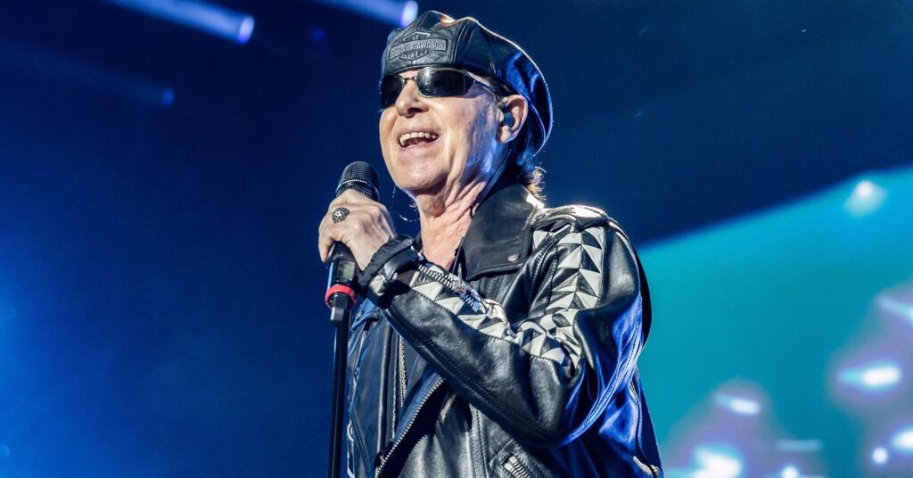 Klaus Meine faz 76 anos; veja outros fatos da música em 25 de maio