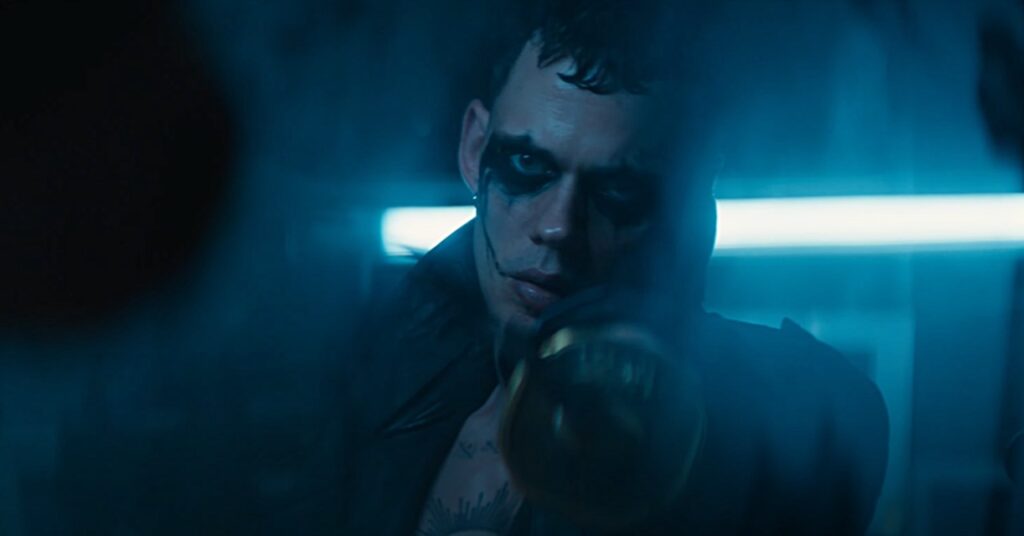 Remake de “O Corvo” com Bill Skarsgård ganha trailer; assista