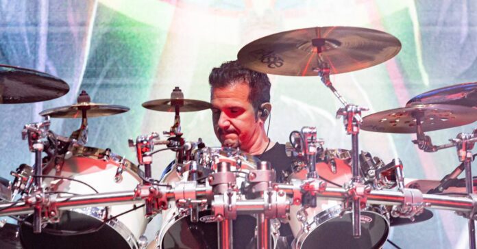Charlie Benante se ausentará de shows do Anthrax temporariamente; veja ...