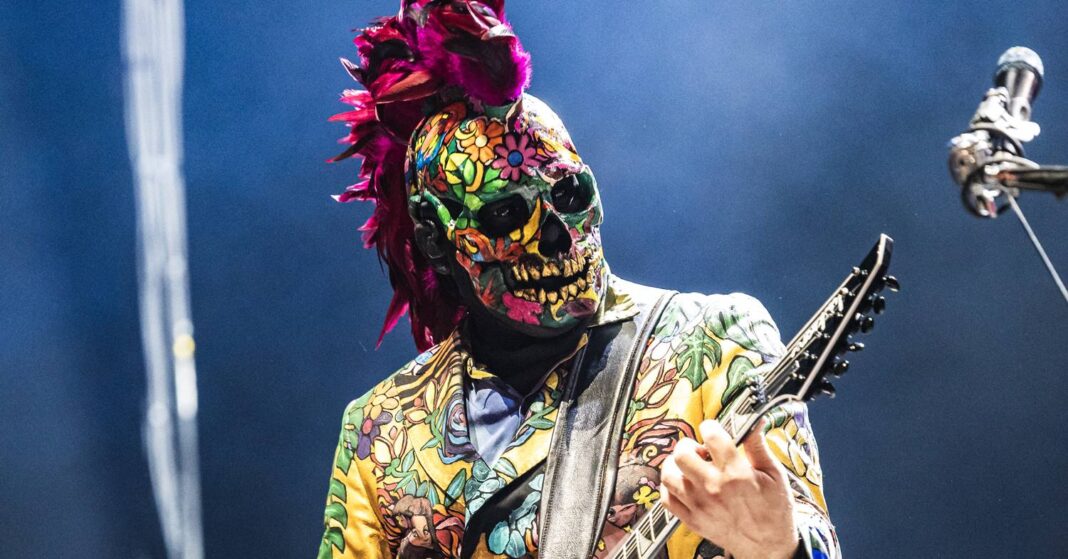 Wes Borland lança guitarra signature com vídeo cheio de imagens do Brasil