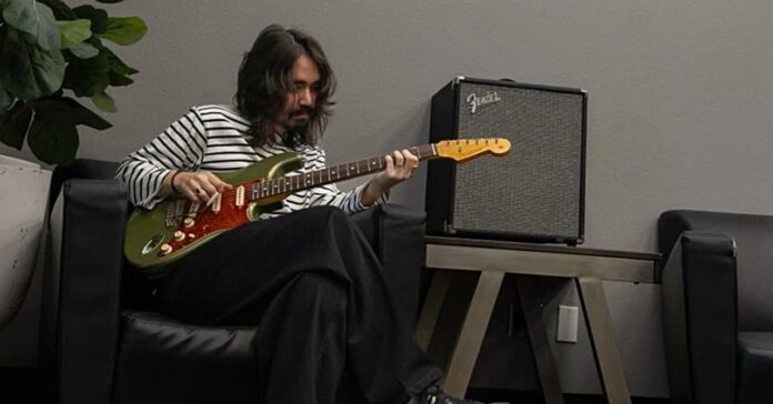 Mateus Asato entra para o time da Fender